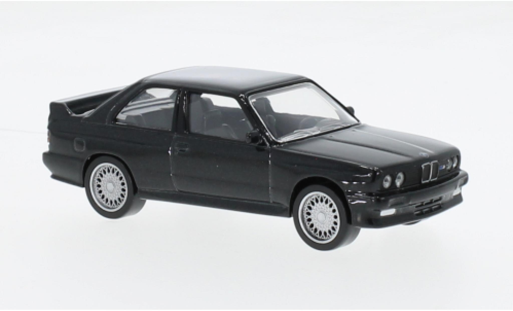 Diecast model cars Bmw M3 E36 berline 1/18 Ut Models E36 berline blue ...